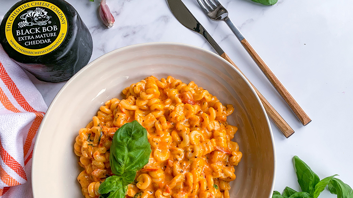 Black Bob Mature Cheddar Cheese Creamy Dreamy Pasta - The Cheese Blog ...